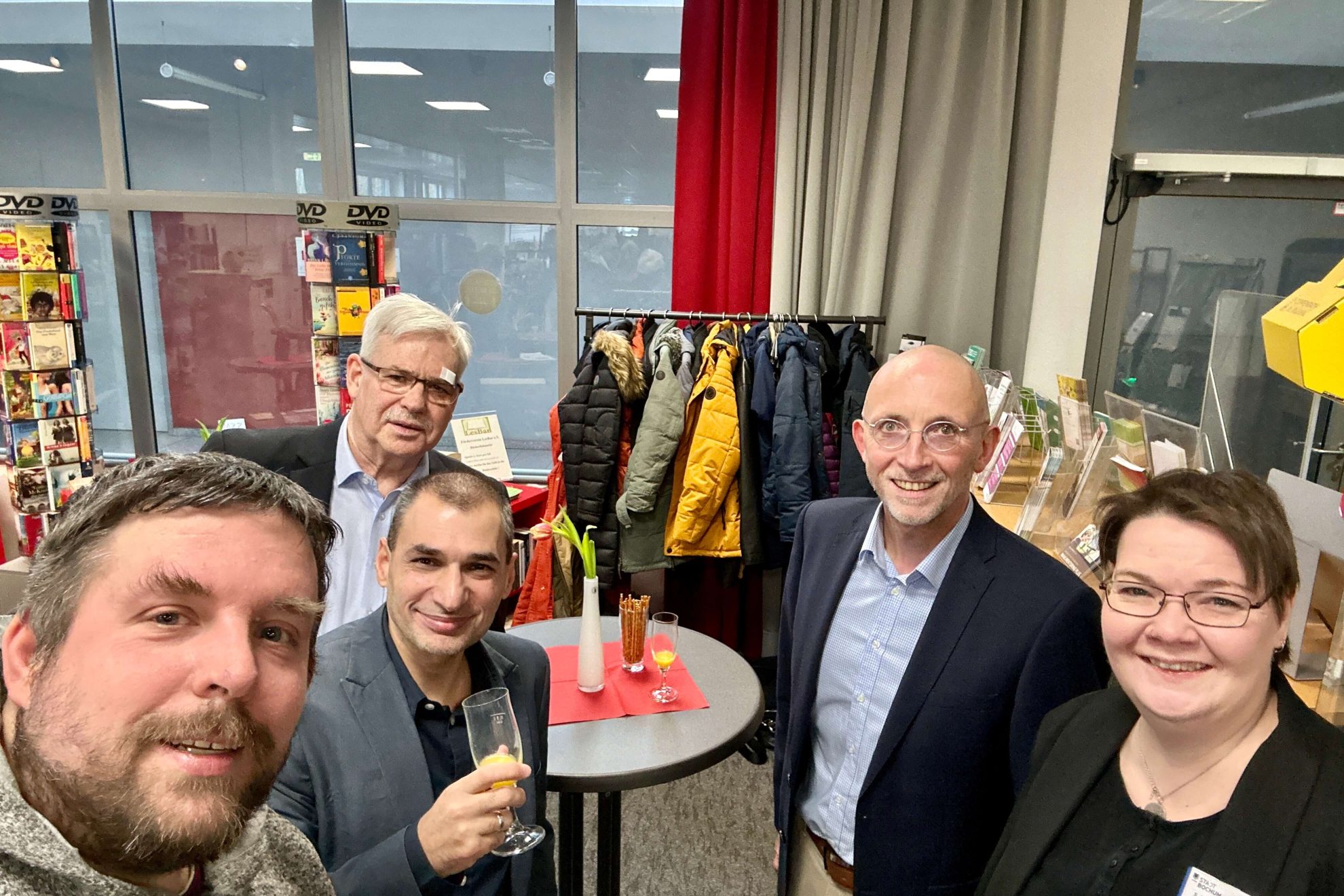Erste städtische Open Library in Bochum-Linden eröffnet › Jens Matheuszik