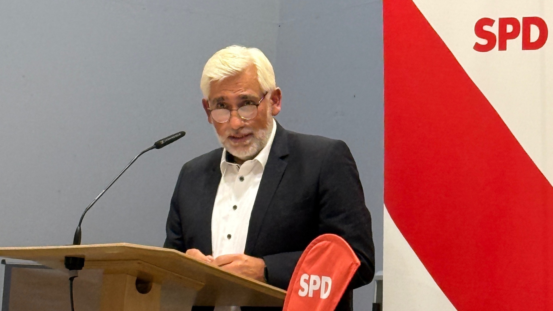 SPD-Parteitag nominiert Jörg Lukat als Oberbürgermeisterkandidaten › Jens Matheuszik